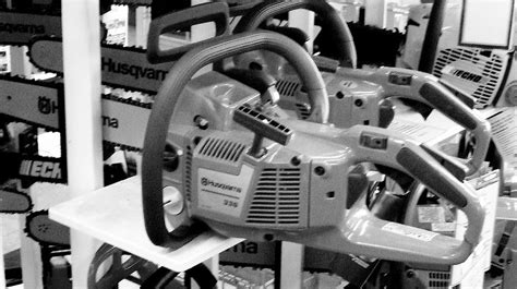 Tips On How To Use A Chainsaw Safely Kyles Garage