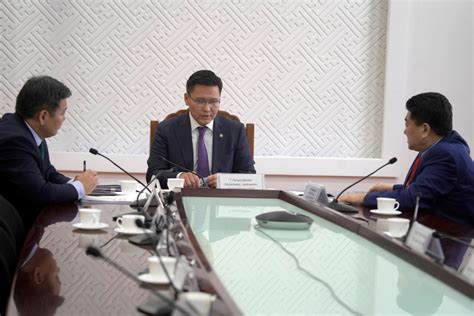 2023 оноос хөдөлмөрийн хөлсний доод хэмжээ 550 мянган төгрөг болно