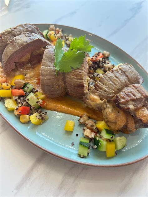 연정 구운 파프리카와 치즈를 넣은 안심말이 구이 둘째 창작응용 요리라 이름이 없음 안심스테이크와