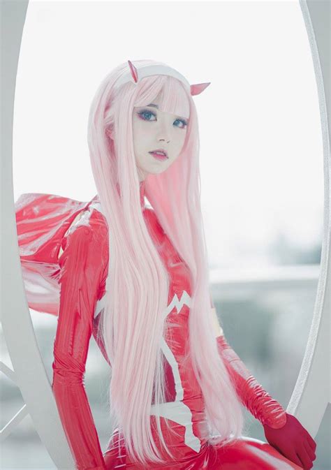 20 Best Cosplay Zero Two Darling In The Franxx Yang Paling Cantik Dan Populer