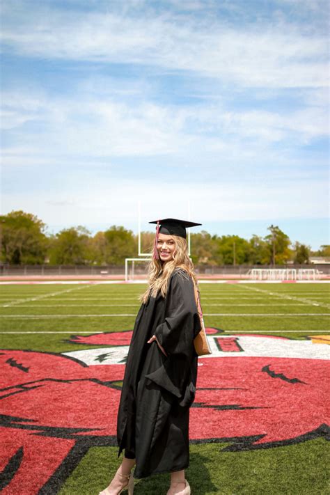 Friendsuniversity Mastersdegree Bachelorsdegree Ilovemyschool Graduate Mckenzie Shippy Mba