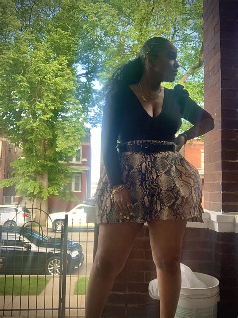 Veronica Vero Venture Caf St Louis