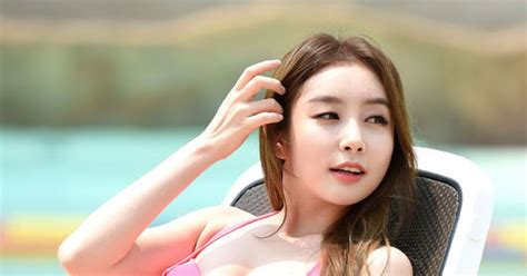 사진 핑크빛 비키니 스텔라 가영