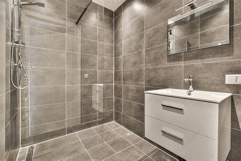 浴室裡的廁所和淋浴 現代廁所廁所 照片背景圖桌布圖片免費下載 Pngtree