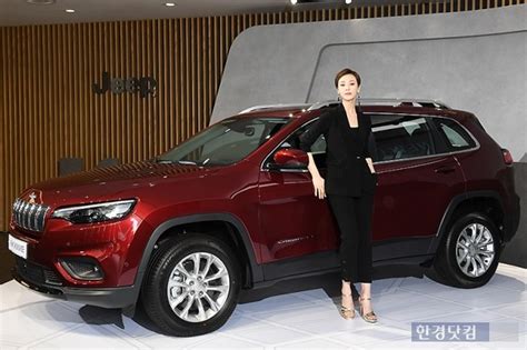 지프 주행 안전 기술과 편의사양 추가된 뉴 체로키 출시 한국경제