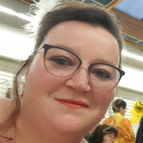 Isabelle Jaillet Employée Polyvalente En Boulangerie Le Fournil D