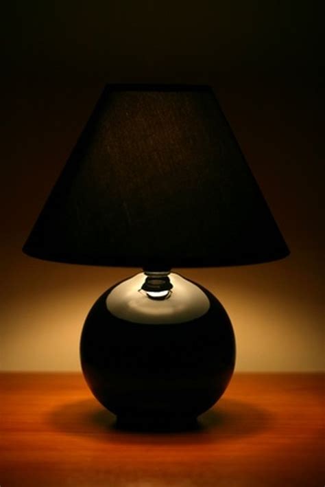 Lamp Switch Types | Hunker