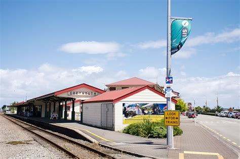 역사적인 그레이머스 기차역 웨스트 코스트 지역 뉴질랜드 0명에 대한 스톡 사진 및 기타 이미지 0명 거리 건물 외관