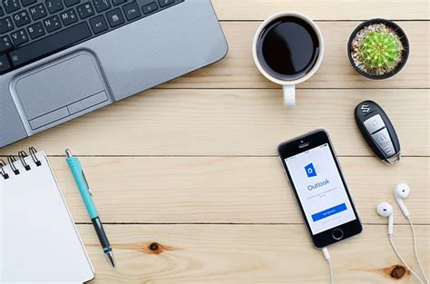 334 Microsoft Outlook Stock Photos Free Royalty Free Microsoft Outlook Images Depositphotos