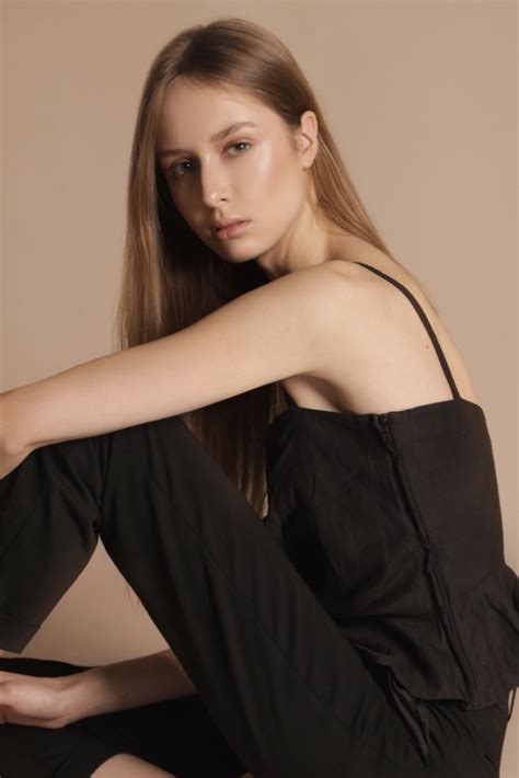 Polina S Quest Artists And Models