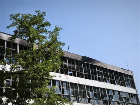 Як виглядає підприємство після нічного обстрілу Запоріжжя ФОТО Читайте на Ukr Net