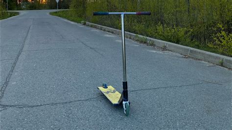 Трюки на самокате в новой плазеи чил - YouTube