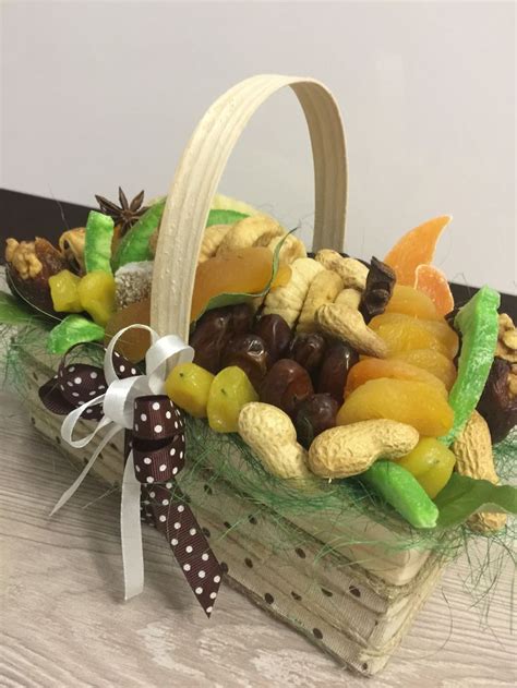Корзинка с сухофруктами🍒 | Съедобные поделки, Сухофрукты, Поделки