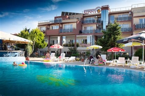 Хотел Вила Лист Созопол Домът ви за почивка на море Весели празници на всички приятели Като