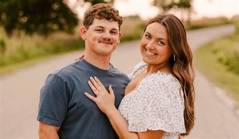 Taylor Larimore And Trent Hendricks Wedding Website