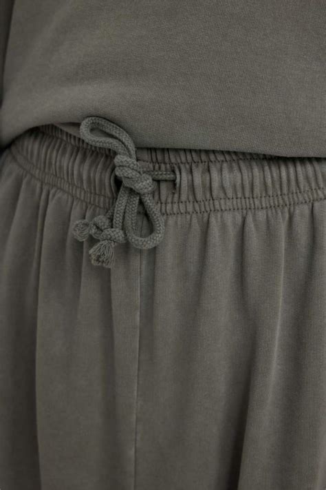 كاكي حريمي بنطلون سويت بانتس وايد ليج برجل واسع 3071806 Defacto