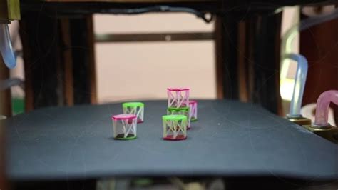 shape shifting metabot bends twists crawls via magnetic fields