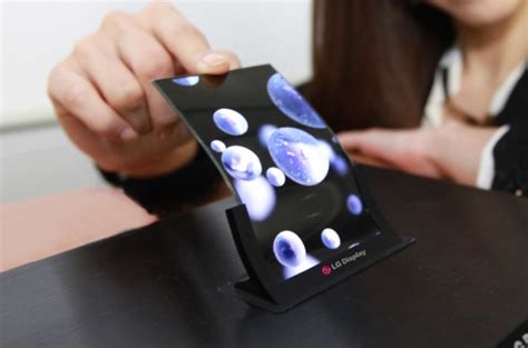 It S Official Lg To Mass Produce World S First Flexible Oled Panel For Smartphones Lowyat Net