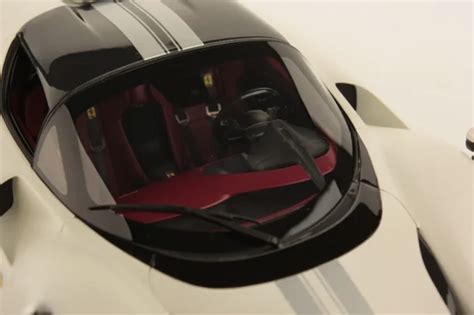 Ferrari Daytona Sp3 118 Model Car Mr Collection Fe036b Modelkars