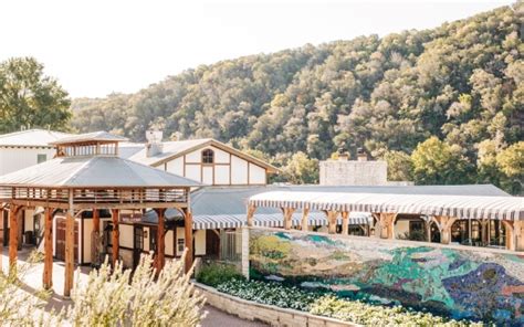 Gallery Lake Austin Spa Resort