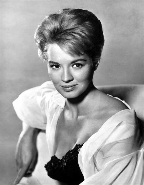 Angie Dickinson Photos Angie Dickinson Images Ravepad The Place To