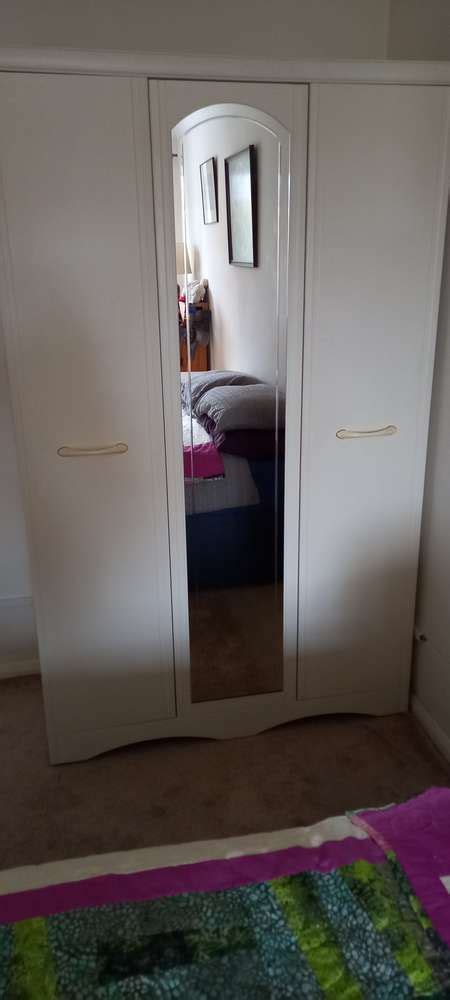 Freelywheely Modern Small White Wardrobe