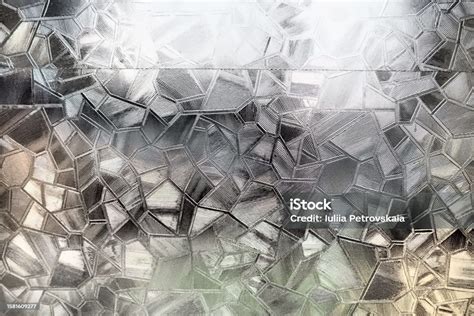 백라이트가있는 플루트 유리 빛의 아름다운 여러 가지 빛깔의 굴절 추상적인 배경입니다 자체 접착 필름 늑골이있는 유리 표면 양각