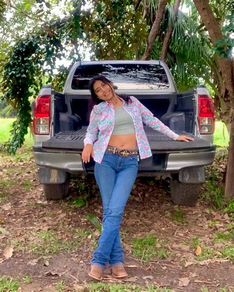 Yadira Sánchez Tello 🦩 Yadirast27 • Instagram Photos And Videos