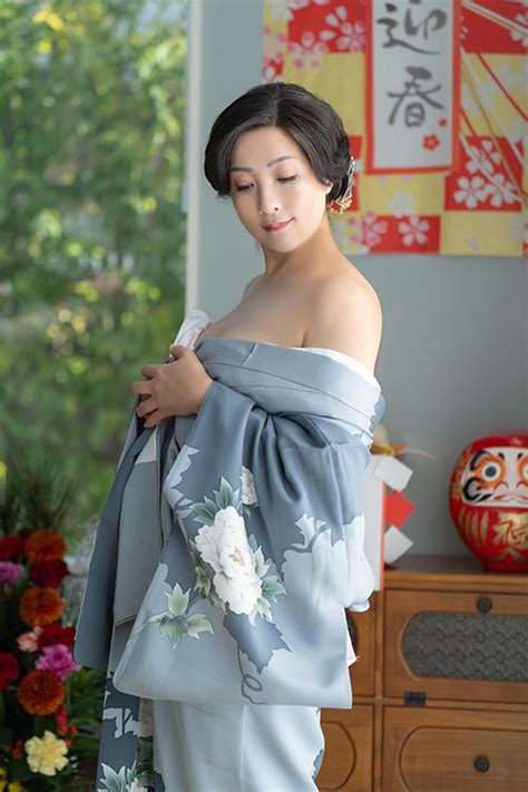 熟女迎春グラビア 高杉 しのぶ 吉原高級ソープランド プレジデントクラブ 美熟女美魔女人妻系ソープ嬢が在籍