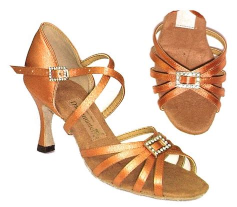 Туфлі для бальних танців