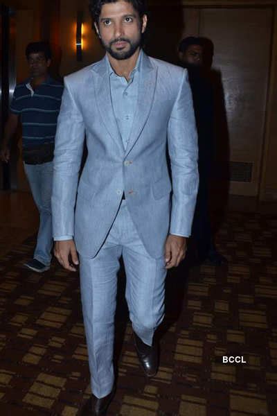 Farhan Akhtar Launches Hsbc And Makemytrip Credit Card At Grand Hyatt