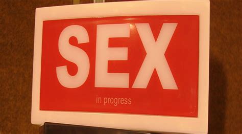 Неочакван проблем съседи се оплакват от шумен секс Lentata