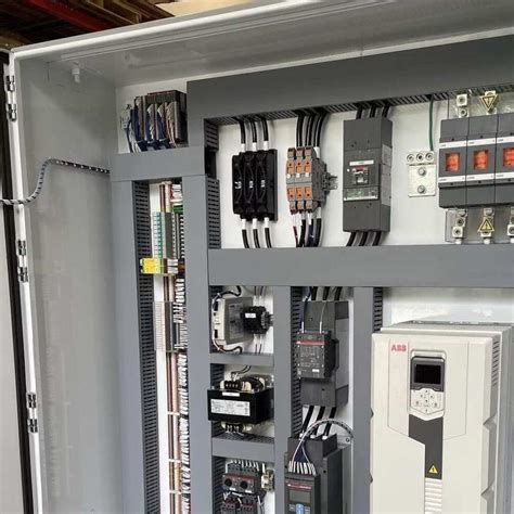 understanding omron plc programming language and environment