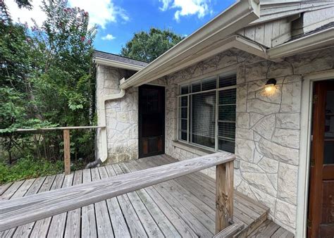 219 E Sunshine Dr San Antonio Tx 78228 Redfin
