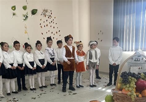 ნინოწმინდის N1 საჯარო სკოლის მესამეკლასელთა შთამბეჭდავი საშემოდგომო ღონისძიება ეტალონი