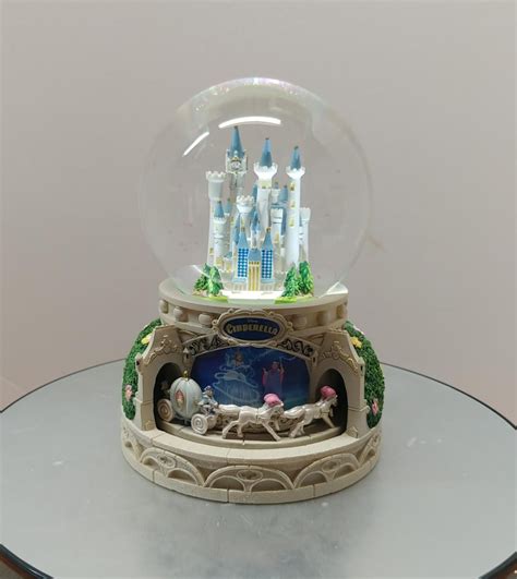 디즈니 디즈니 신데렐라 라이트 뮤직 회전 마차 스노우 글로브 위시버킷