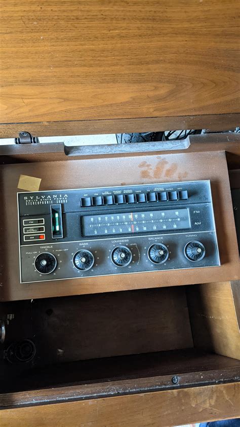 help identifying 1960s stereo console r turntables