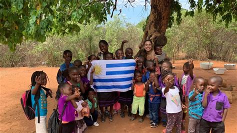 Renunció A Su Trabajo Y Con Sus Ahorros Viajó A África Sin Pasaje De