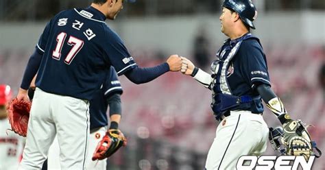 사진 홍건희 장승현완벽하게 승리 지켰어 조선비즈 사진 홍건희 장승현완벽하게 승리 지켰어 조선비즈