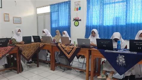 Dosen Fsm Undip Berikan Pelatihan Simulasi Arduino Pada Proteus Siswa Man 1 Kota Semarang
