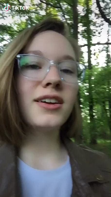 Post 625634113877164032 1000 Flies In A Tumbex