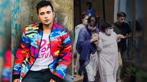 প্রয়াত অভিনেতা মডেল আদিত্য সিং রাজপুতের Bollywood Gossip Popular Actor And Model Aditya Singh