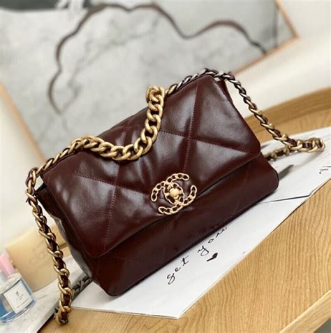 샤넬 19 핸드백 제니백 As1160 위핑