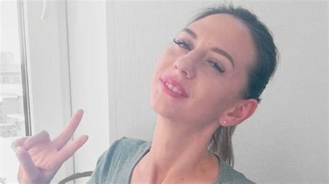 Cute Profile And Live Cam Of Maryuinslet Especially For You