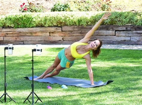 Brooke Burke Shows Off Her Sexy Body At Home In Malibu Photos Video PinayFlixx Mega Leaks