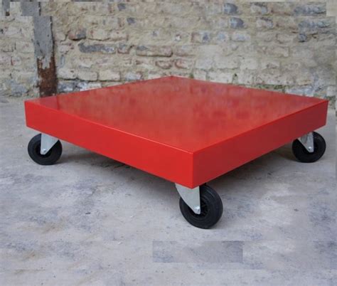 Table Basse Rouge Sur Roulettes Table Basse Métal Loftboutik