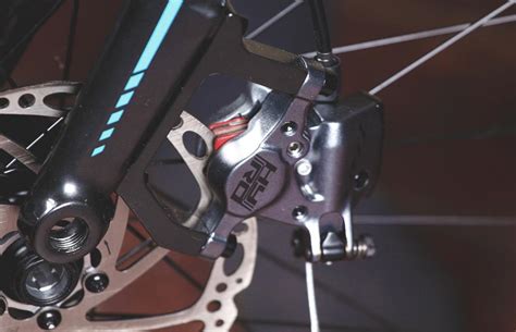 How To Easily Fit Remove Through Axle Wheels Road Cc