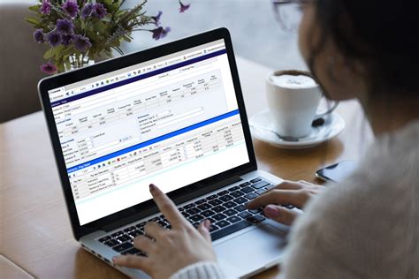 manage contracts and contractor activity contruent