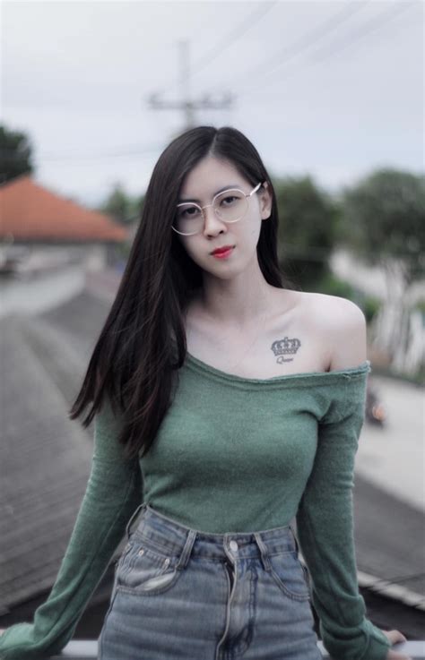 Nữ Võ Sỹ Xinh đẹp đổi Nghề Bác Sĩ Thánh Muay Buakaw Cũng Mến Mộ