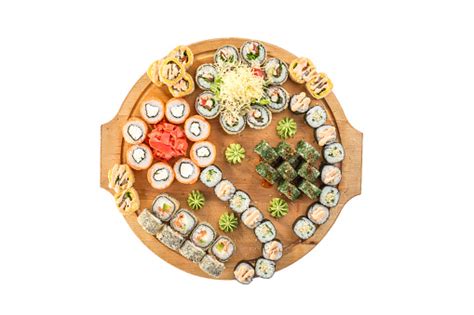 일본 음식 레스토랑 스시 마키 롤 플레이트 또는 흰색 배경에 고립 된 플래터 세트 0명에 대한 스톡 사진 및 기타 이미지 0명 개체 그룹 건강한 식생활 Istock